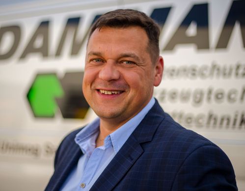 Vertriebspartner für Pflanzenschutzfahrzeuge